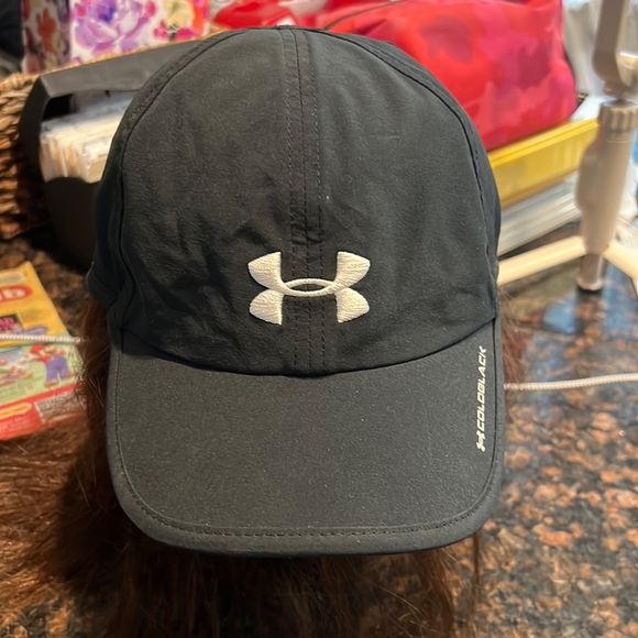 Under Armour | Accessories | Under Armor Velcro Back Hat Black And ...
